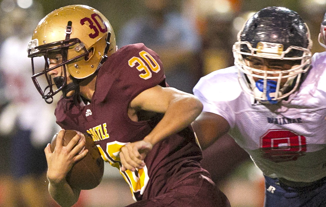 Onside kick helps Waianae take control – Hawaii Prep World