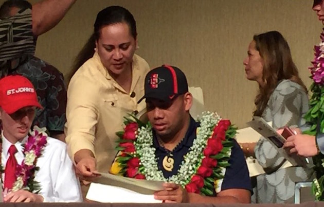 SIGNING DAY BLOG: Faumui signs with Virginia – Hawaii Prep World